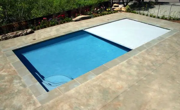 Automatic Pool Cover Costs: Key Info and Pricing