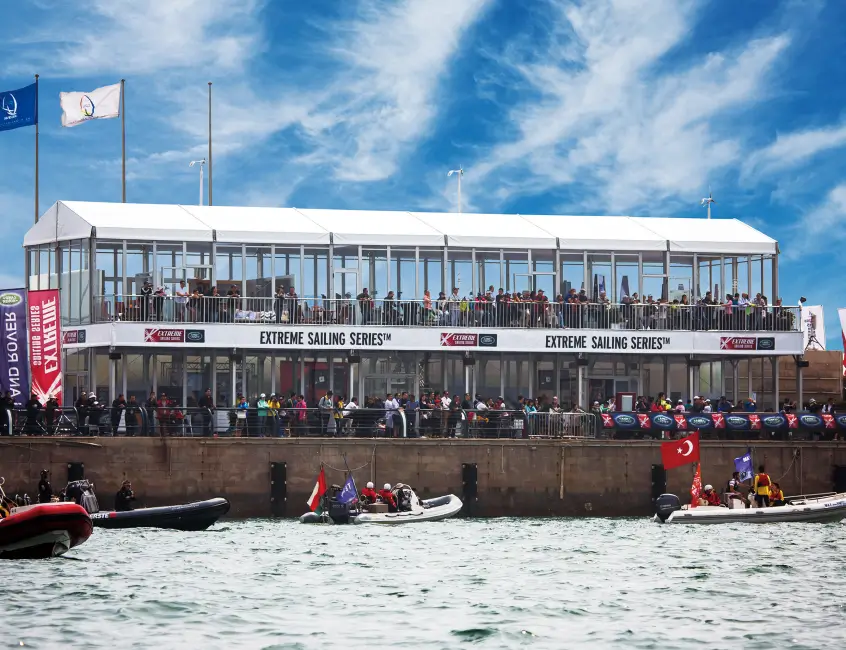 Tenda Dua Tingkat untuk Pertunjukan Luar Ruangan | Struktur Penampungan