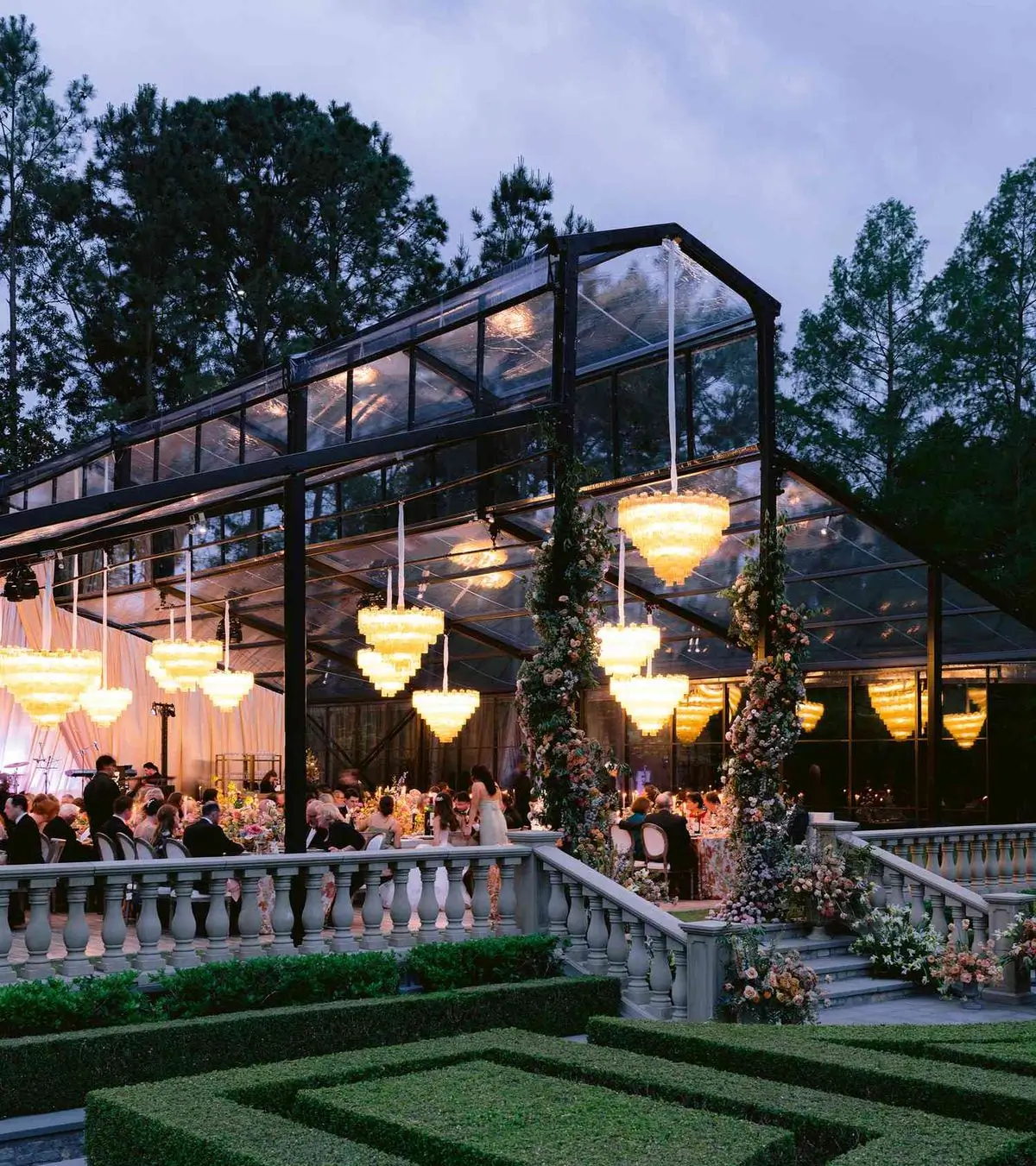 Enjoy the Unlimited Interior Space of Peak Tent