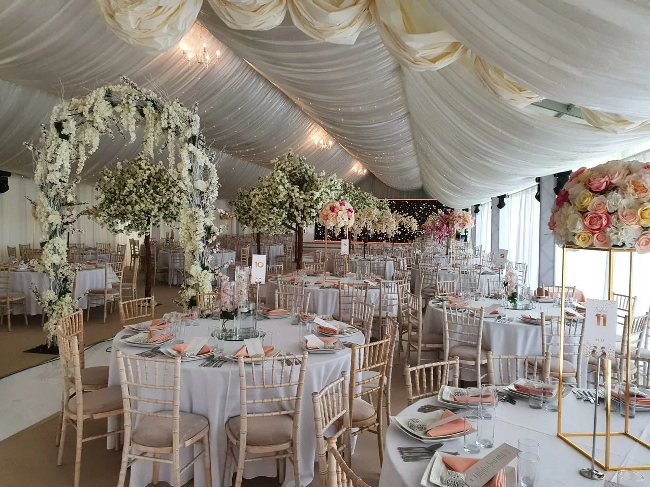 How to Create A Beautiful Backyard Engagement Party?