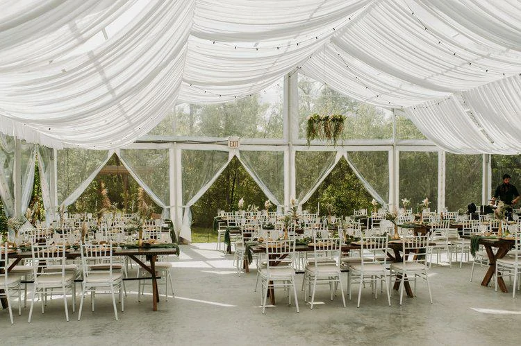 As 5 melhores tendas para grandes eventos, festas ao ar livre e casamentos